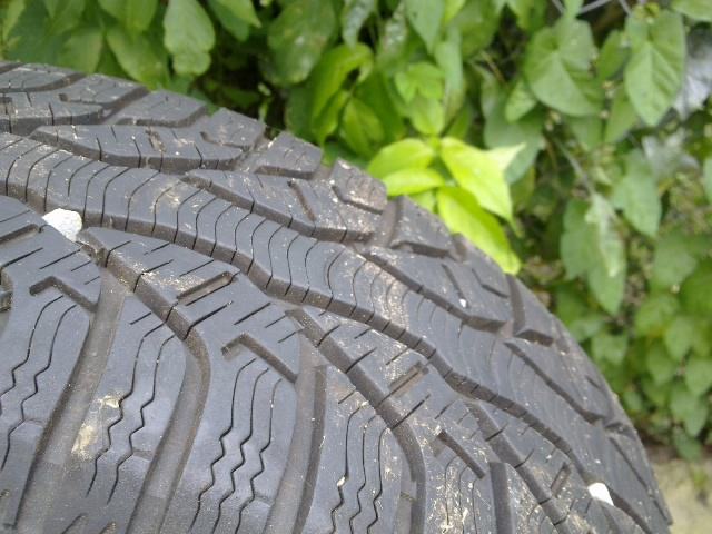 ford fokus zimske gume s felgama vrhunsko stanje