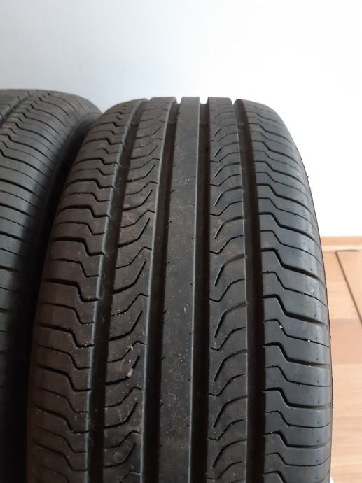 Giti ljetne gume 215/60/16 95V (set: 4 komada)