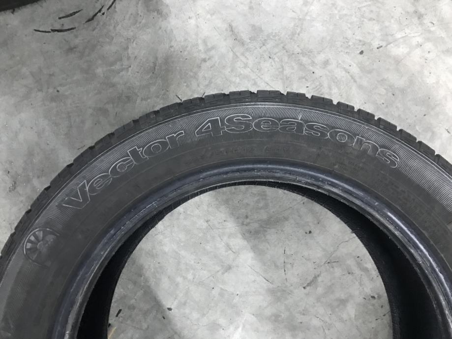 GoodYear Vector 4S 225/50/17 M+S 7-8mm