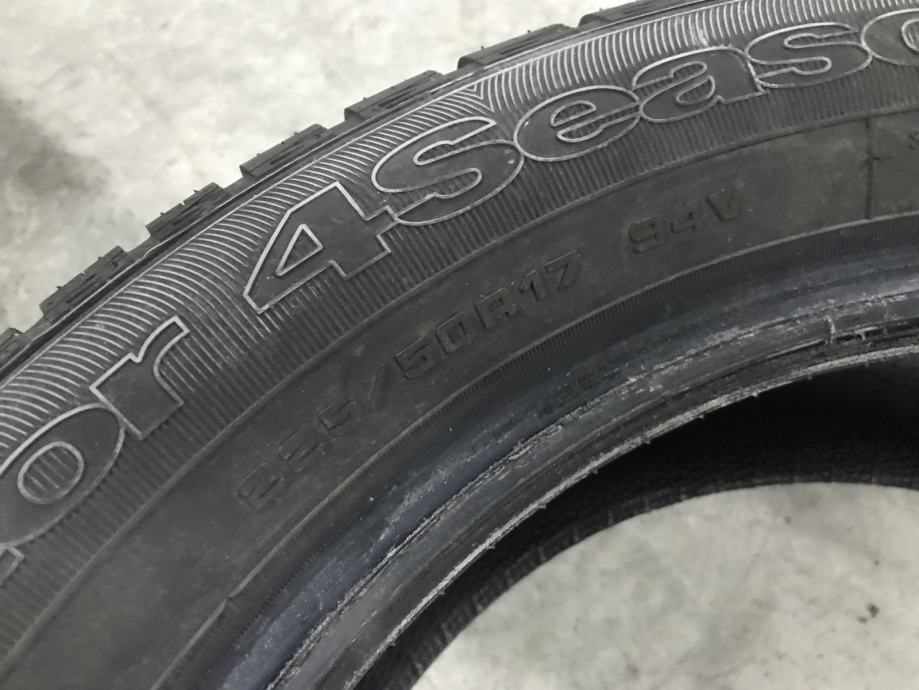 GoodYear Vector 4S 225/50/17 M+S 7-8mm