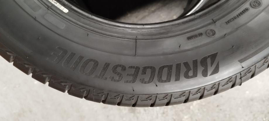 Gume Bridgestone 195/65/15 ljetna 2 kom.