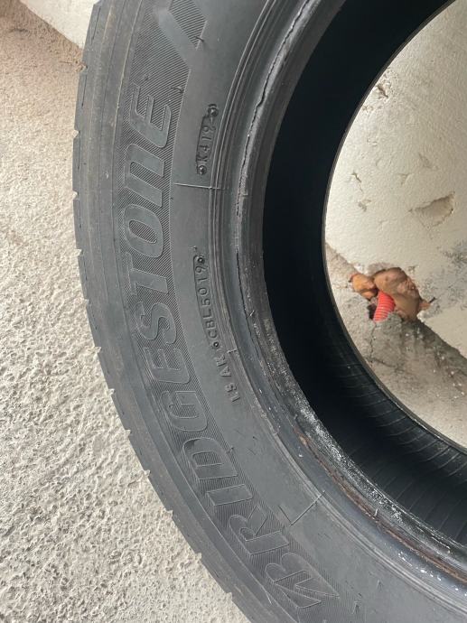 Gume Bridgestone 225/75/16 ljetna 4 kom.