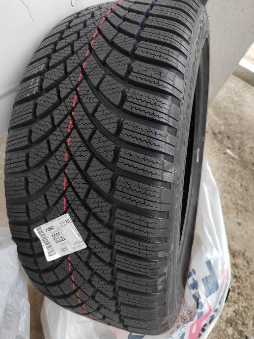 Gume Bridgestone 235/45/18 zimska 4 kom.
