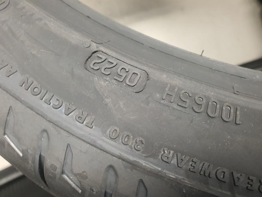 Nove Gume Bridgestone 245/40/19 ljetna 4 kom.