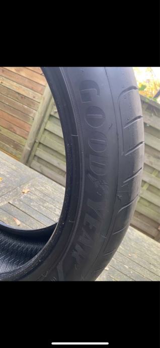 Gume Goodyear 215/45/18 ljetna 4 kom.