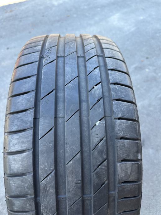 Gume Kumho 245/45/18 ljetna 4 kom. **SET 280€**