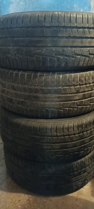 Gume Nokian 225/45/19 zimska 4 kom.