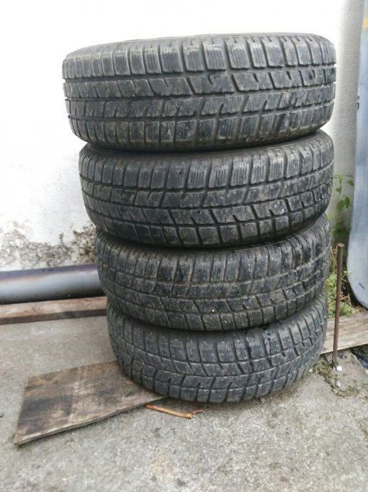 Gume Semperit 185/65/14 zimska 4 kom.