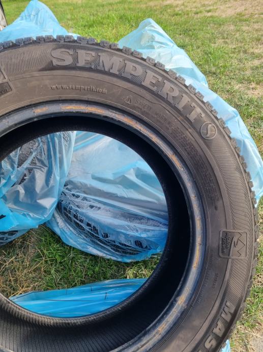 Gume Semperit 215/60/16 zimska 4 kom.
