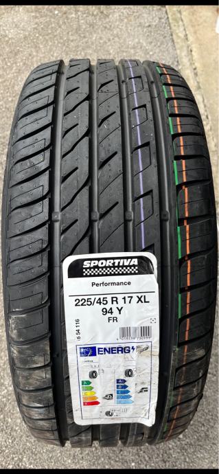 Gume Sportiva Performance 225/45/17 **67,50