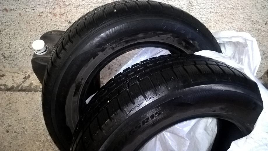 Gume Toyo 195/65/15 zimska 4 kom.