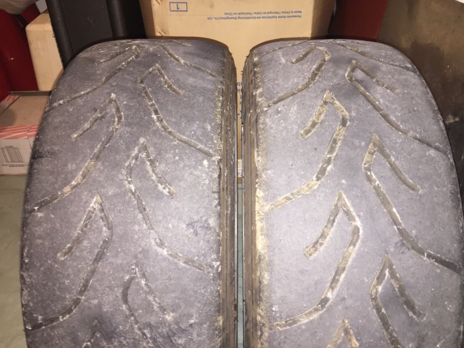 Yokohama Advan A048 195/50/16 2 kom. i BMW Style 6 7.5J ET20 2kom.