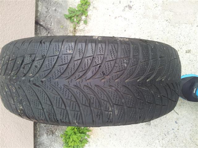 M + S GOOD YEAR ULTRA GRIP 7 205/55/16