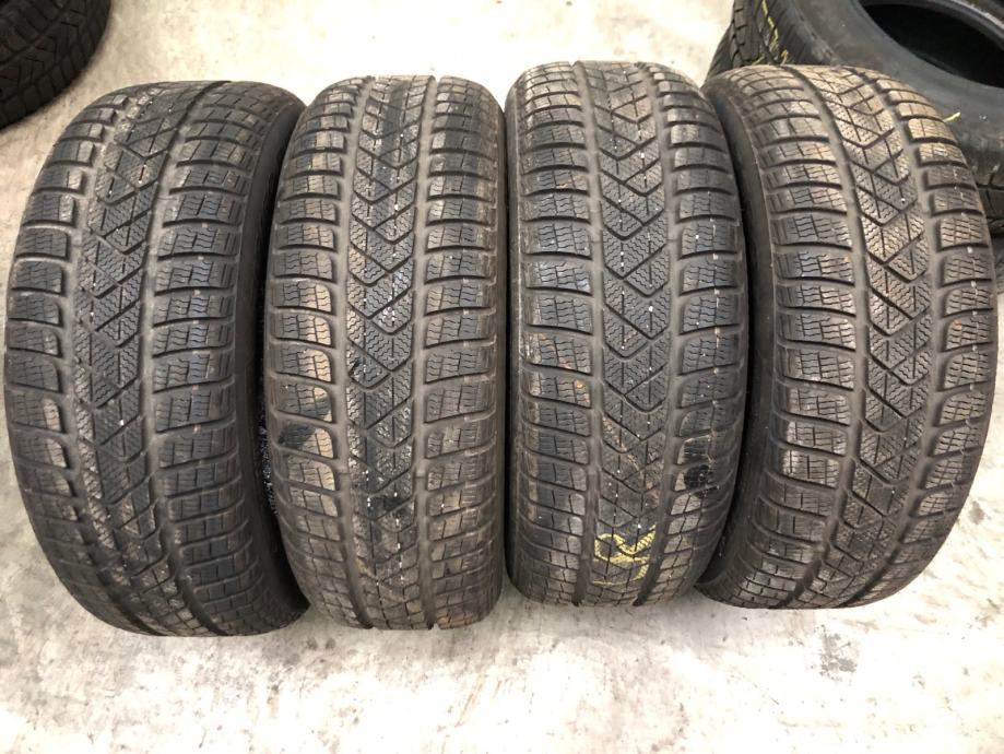 Pirelli Sottozero 3 Winter 215/60/16 95H SealInside M+S 2022* 2x7,5mm