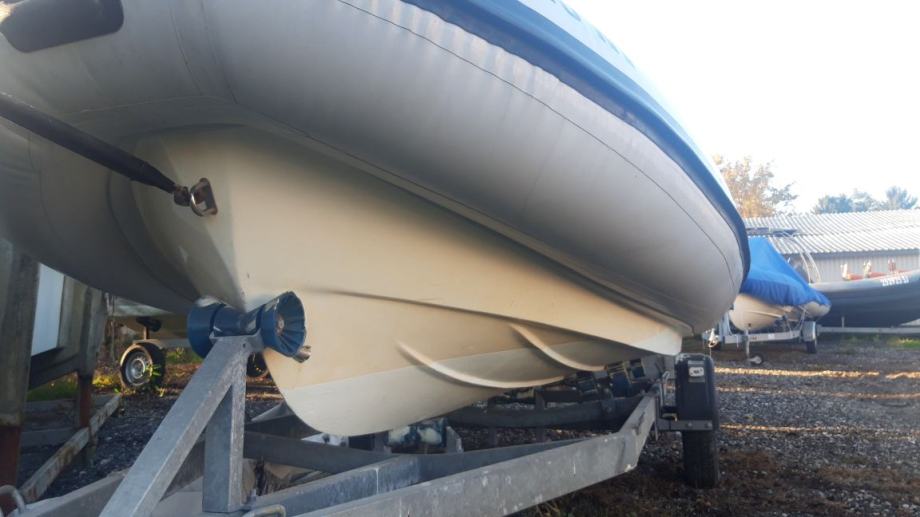 BURA 5.0 + YAMAHA F40 GETL (70 KS)