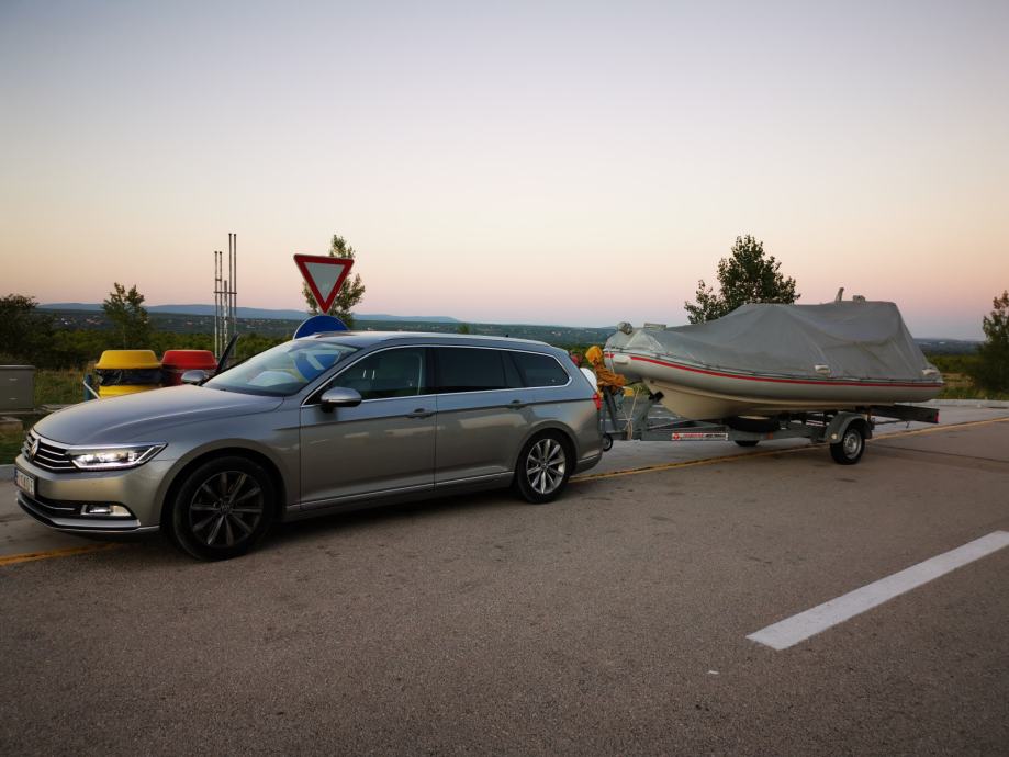 Gumenjak Barracuda 470 s full opremom i Evinrude 75 sa samo 240 h