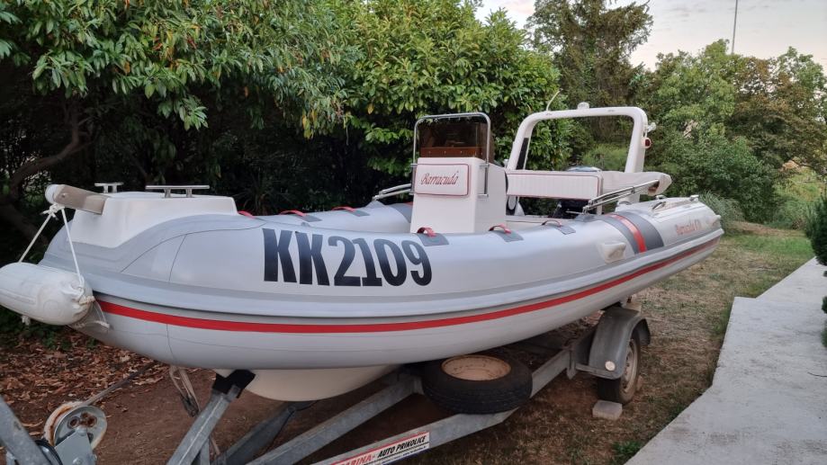 Gumenjak Barracuda 470 s full opremom i Evinrude 75 sa samo 240 h