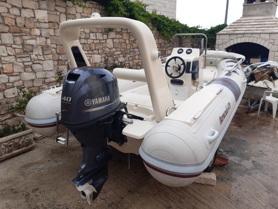 Odličan i malo korišten gumenjak Barracuda 470 na prodaju