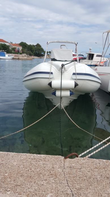 PREDATOR 660 (ital boats) YAMAHA 150 2008g