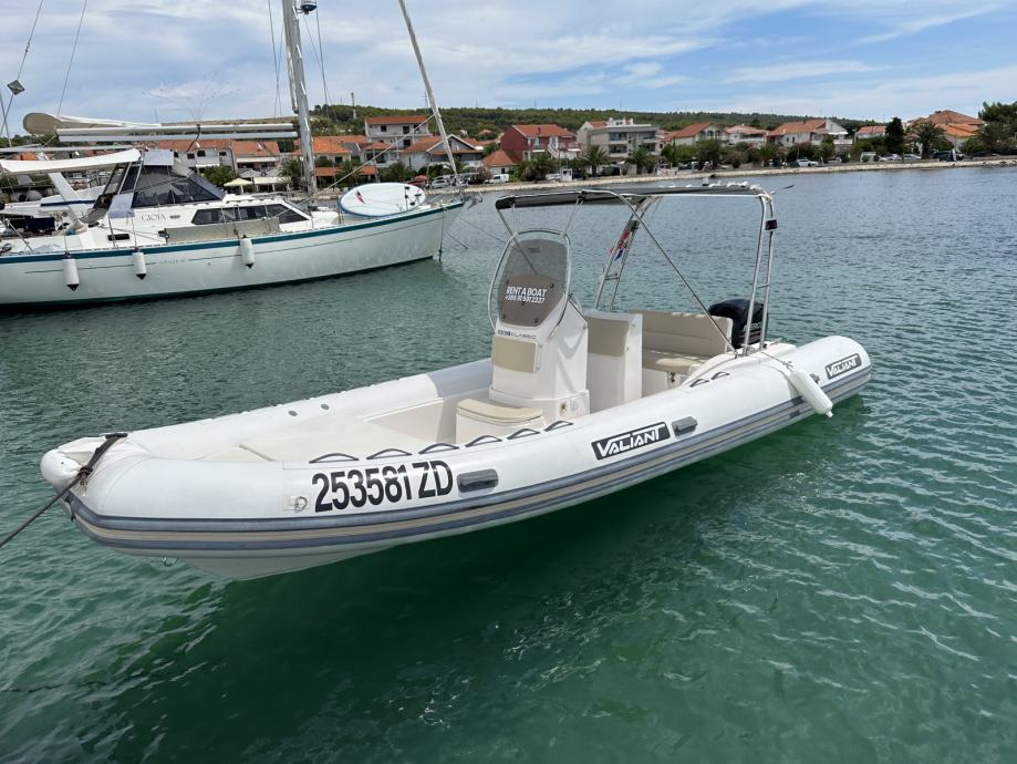 Valiant 630 Classic Mercury 150