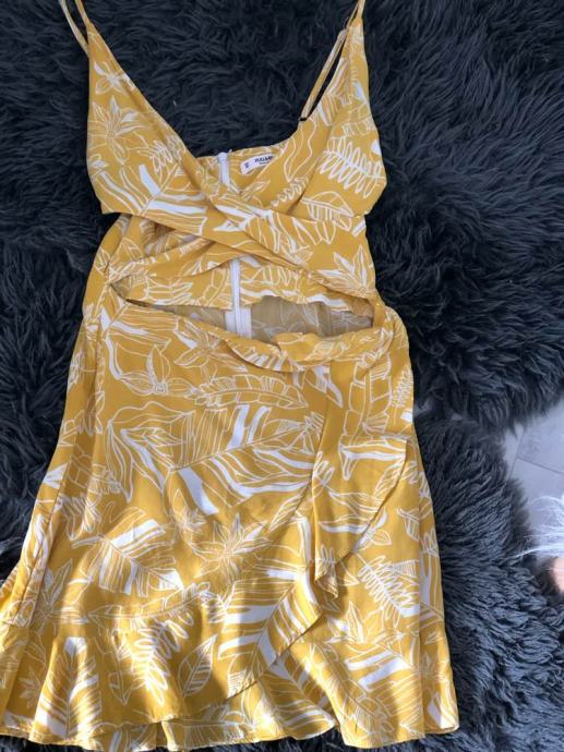 pull& bear haljina s novo