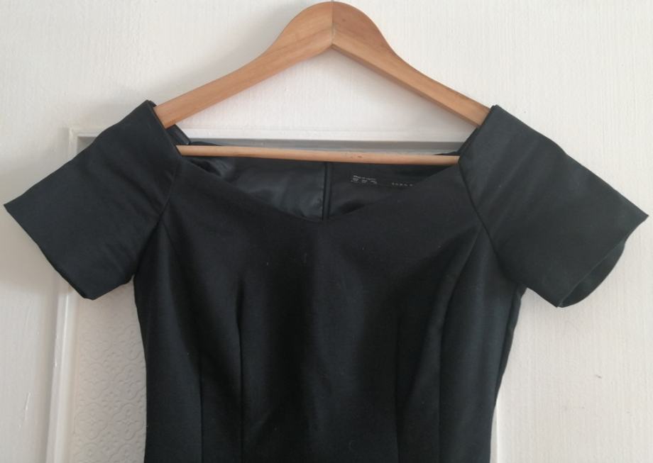 Zara ženstvena haljina