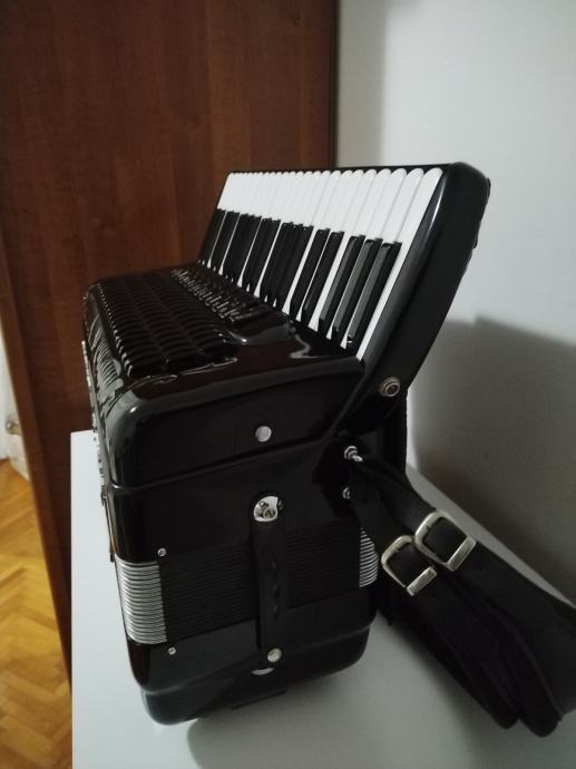 Armando bugari 120 b