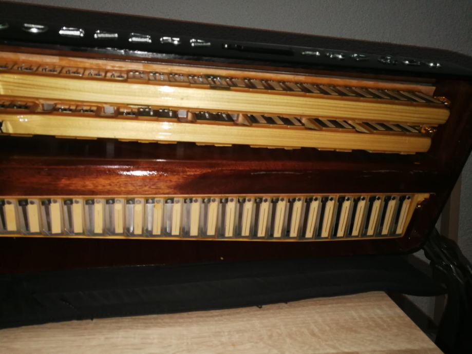 Armando Bugari Artist