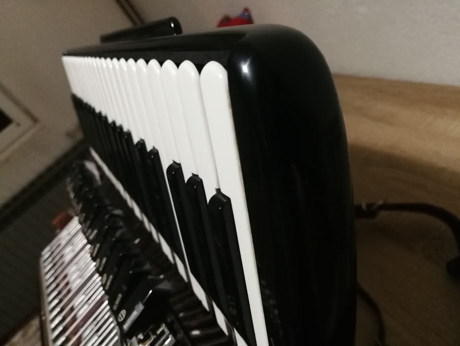 Armando Bugari Artist