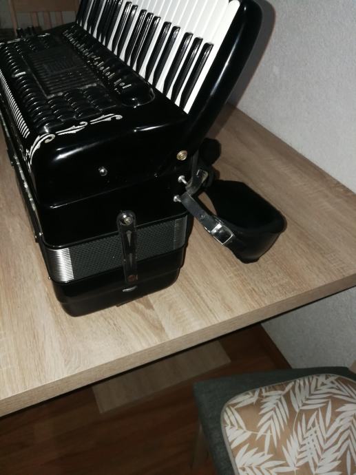 Armando Bugari Artist