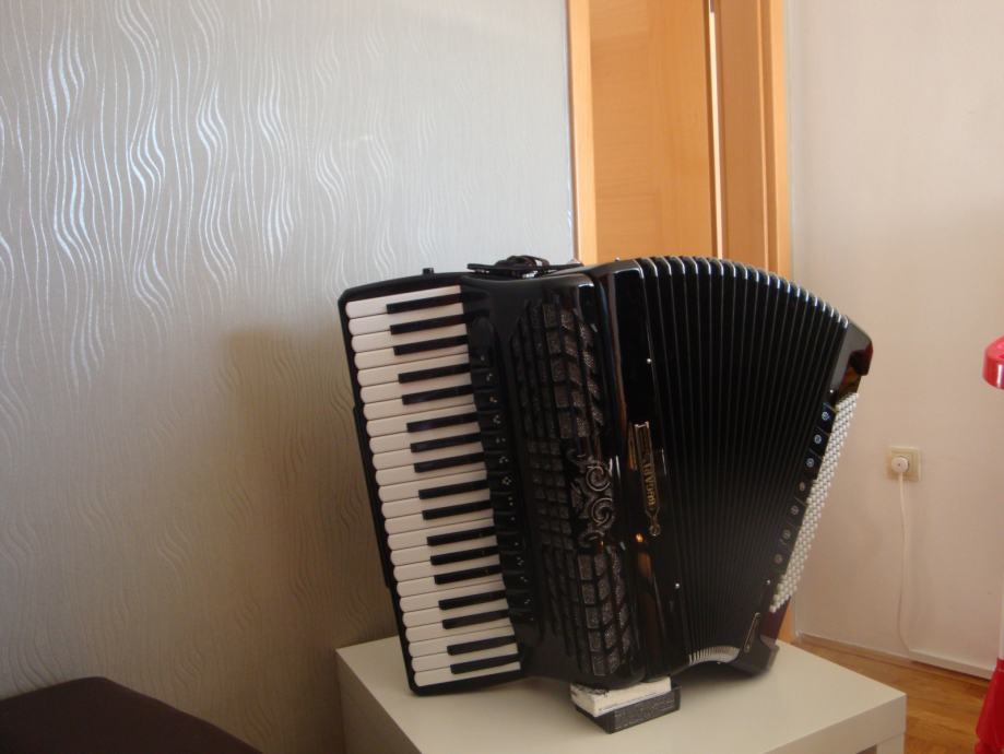 ARMANDO BUGARI ARTIST