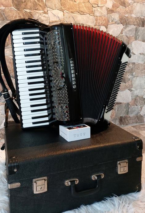 GUERRINI Berkeley 11+M+5 reg. 4/5 glas. 120 bass SPECIAL MODEL