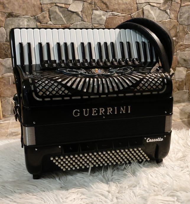 GUERRINI Cassotto 13+M+5 reg. 4/5 glas. 120 bass 2+2 dupla kabina