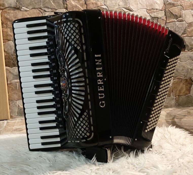 GUERRINI Cassotto 13+M+5 reg. 4/5 glas. 120 bass 2+2 dupla kabina