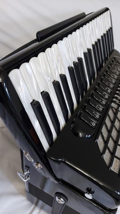 HARMONIKA BUGARI ARMANDO CHAMPION KING SIZE 2+2 KBINA CASSTTO 120 BASA