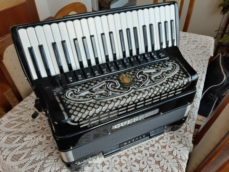 Harmonika Guerrini Symphony 12