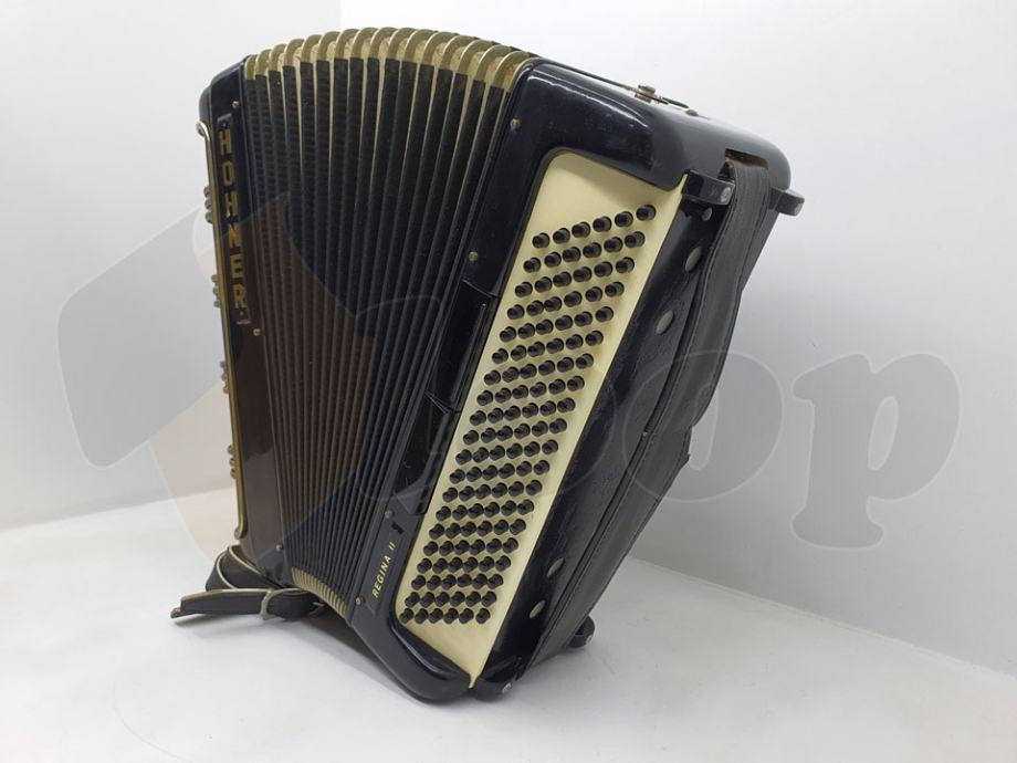 Hohner Regina II 3+2 registra (dvoglasna, 120 basova)