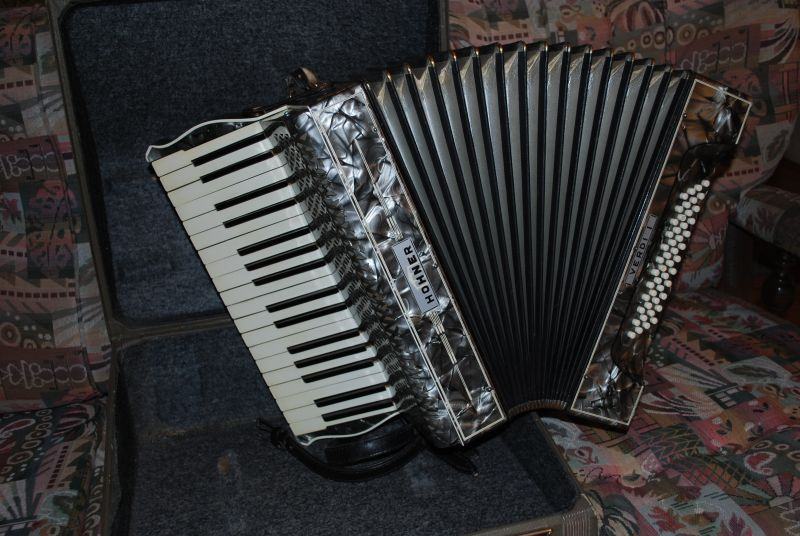 Hohner Verdi 1