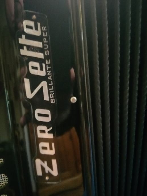 Zero sette B20 četveroglasna,peteroglasna na basu 120b.