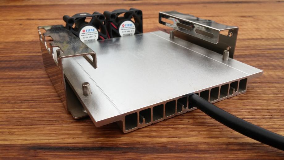 3.5 HDD hladnjak / Ultimate Hard Drive Cooler