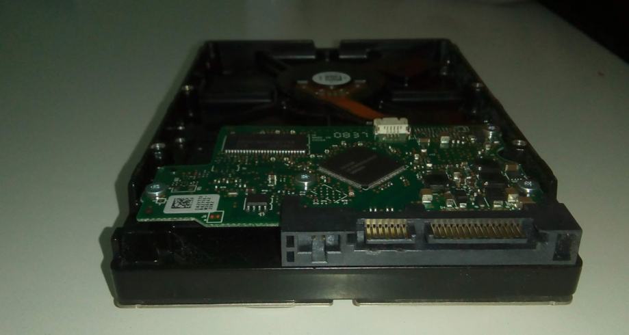 Hitachi Deskstar 500 GB HDD SATA 72000 RPM