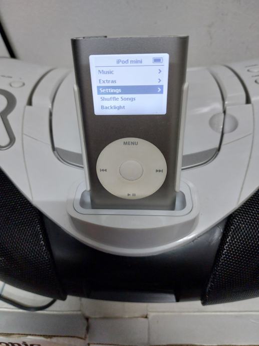 AudioSonic Radio CD mp3 player iPod hub station