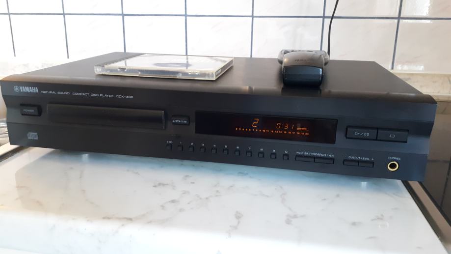 CD player Yamaha CDX-496