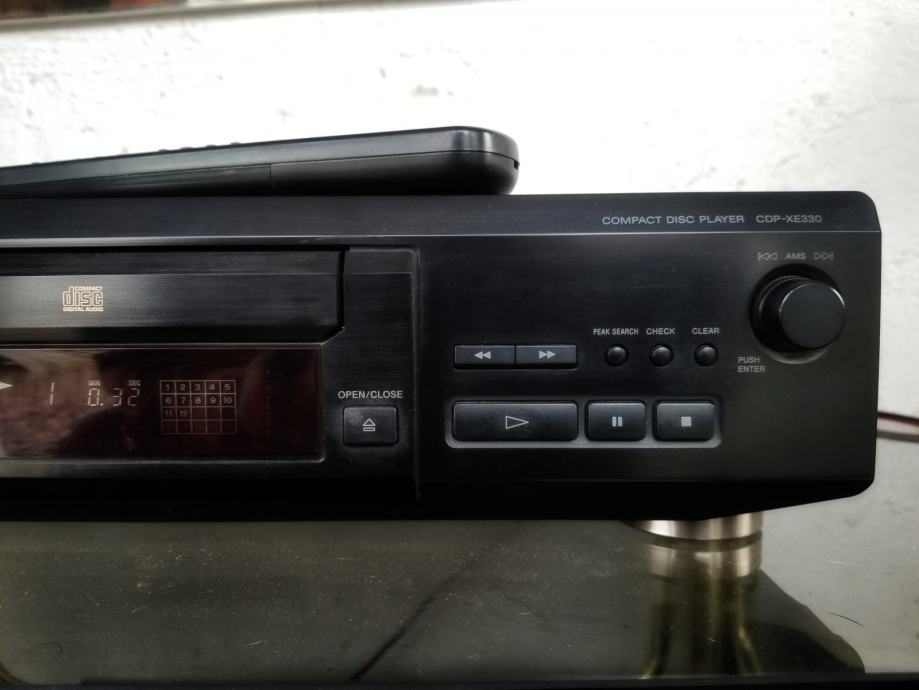 CD player Sony CDP XE 330