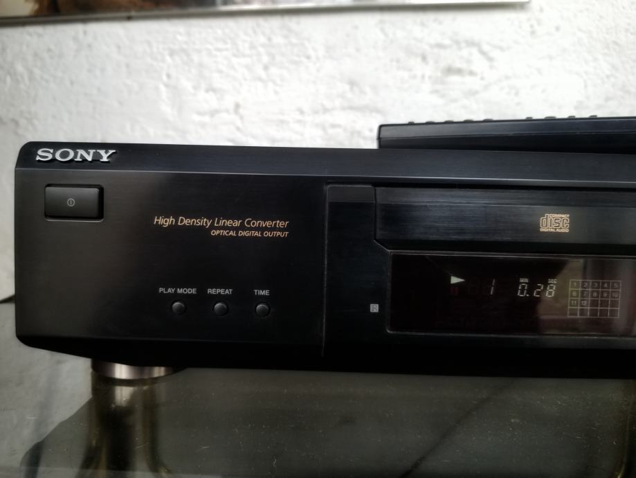 CD player Sony CDP XE 330