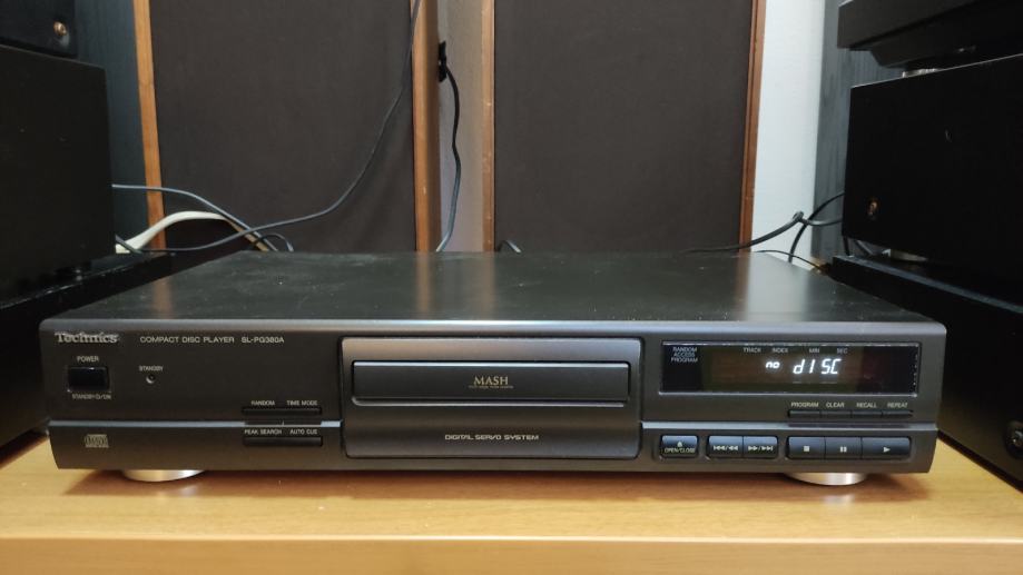 CD PLAYER TECHNICS SL-PG380A