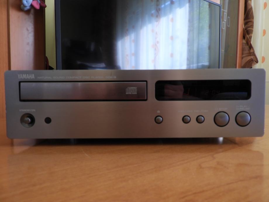 CD player Yamaha CDX-9