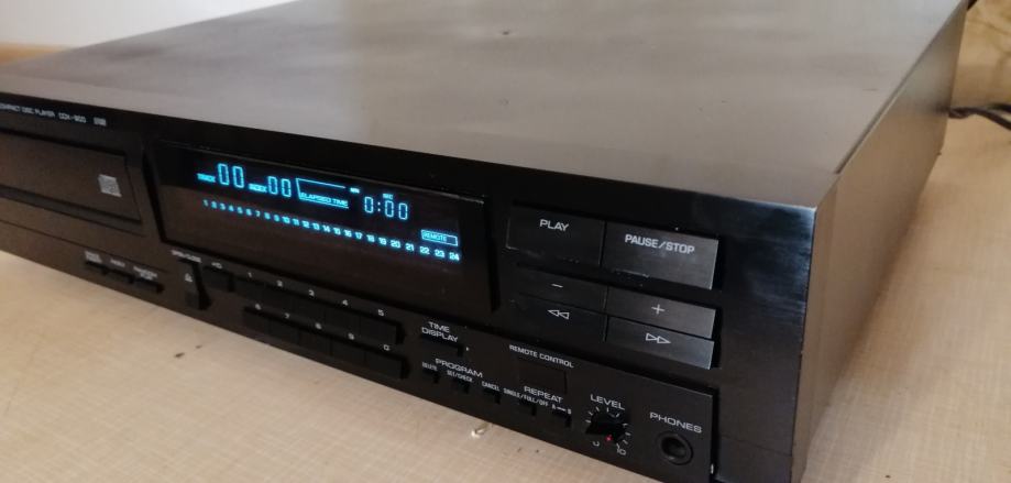 Vintage Hi Fi CD Player Yamaha CDX 900