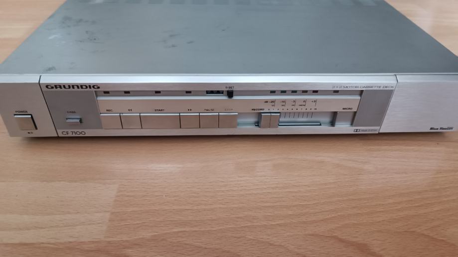Grundig CF 7100