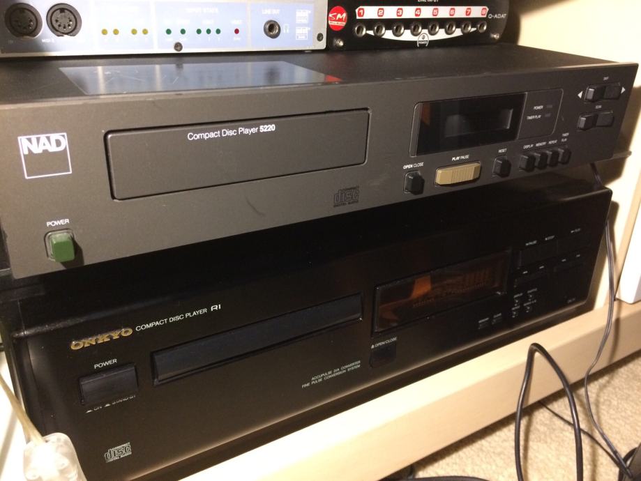 NAD 5220 compact disk player Vintage 1987 P/M